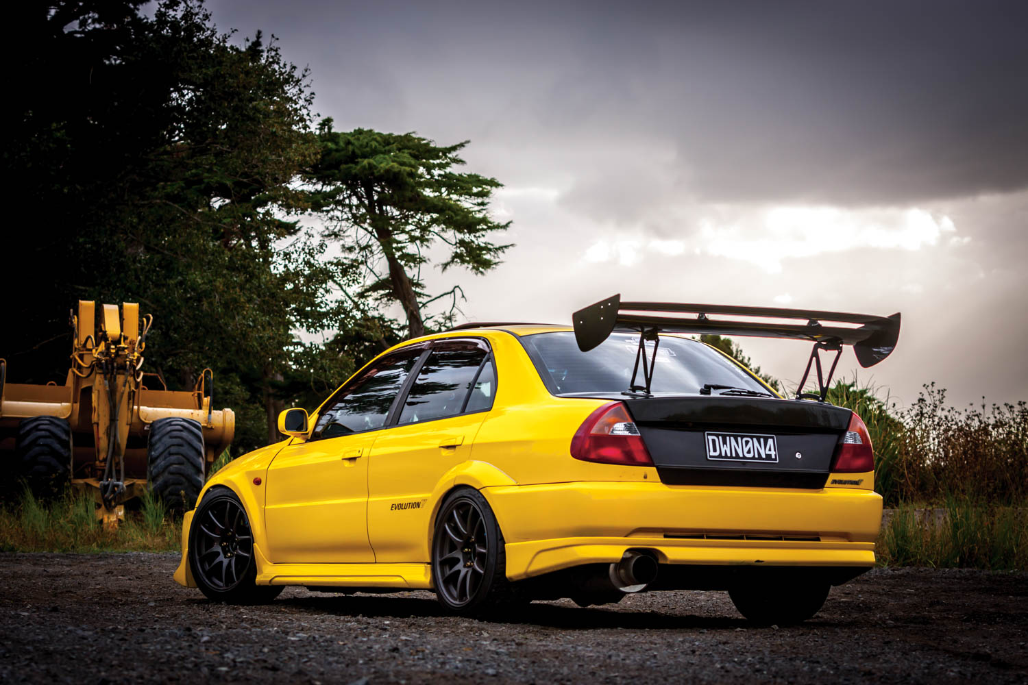 Weekend Warrior: getting to know Charlie Lam's 1998 Mitsubishi Evo V ...