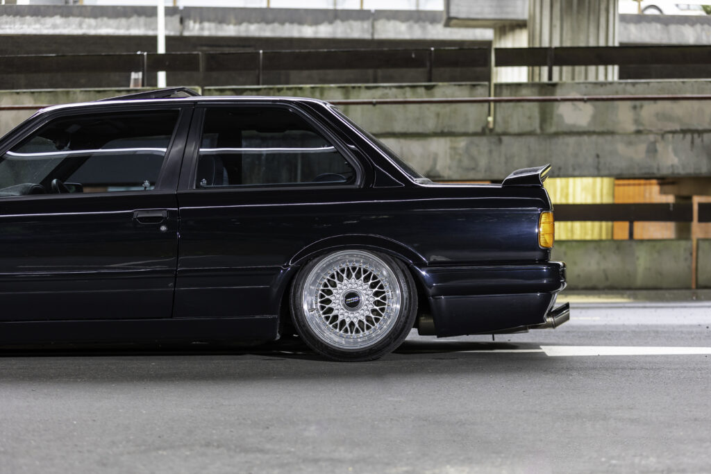 What Works, Works - Bagged and Tuckin' E30 | NZ Performance Car
